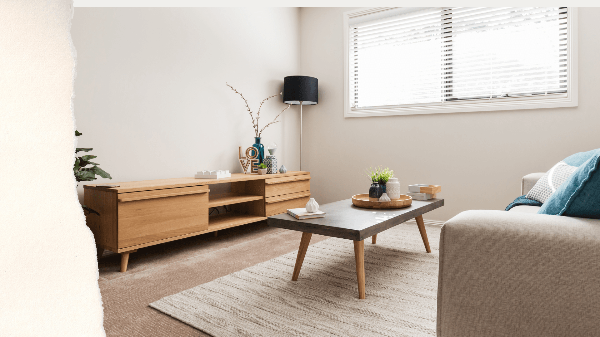 Tips for Creating an Attractive Room for Rent Listing | iROOMit Blog