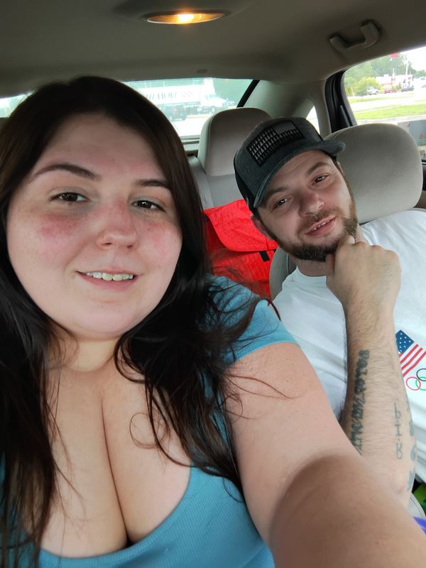 Ashley Connell Ouellette Needs a House, $800/mo Max on iROOMit