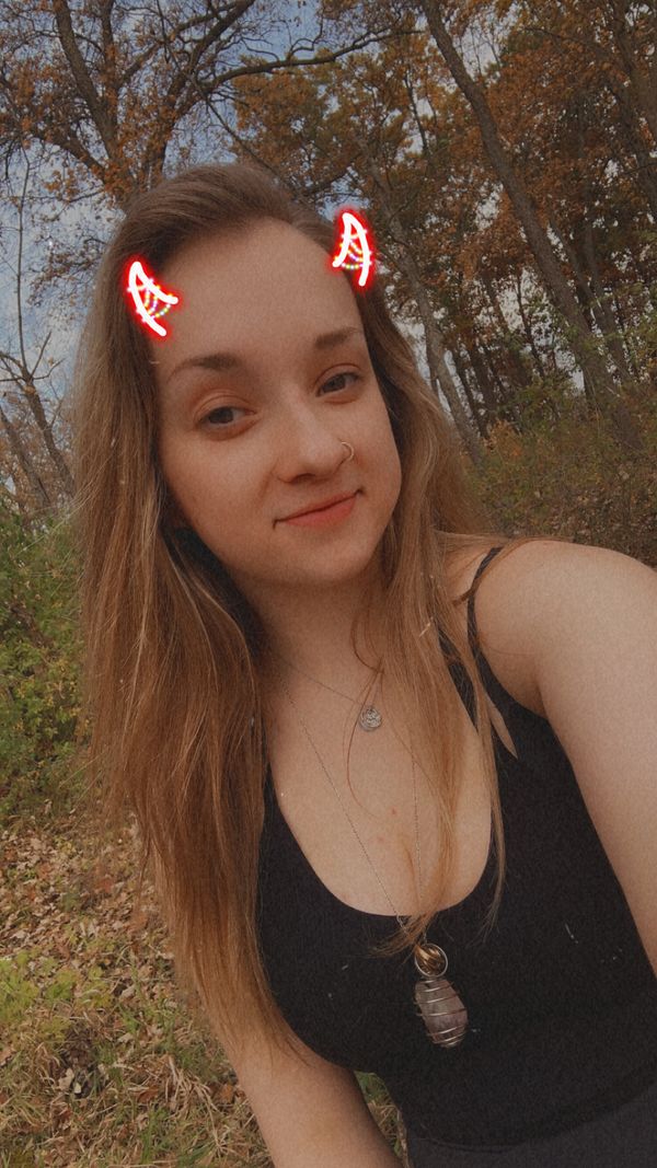 Sarah Jacklin Needs a Room, $600/mo Max on iROOMit