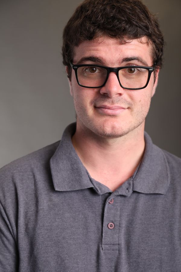 Andrew Horvitz Needs an Apartment, $500/mo Max on iROOMit