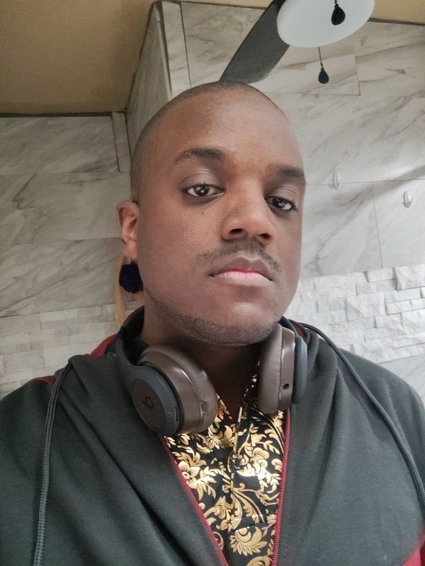 DeRon Brown Needs an Apartment, $500/mo Max on iROOMit