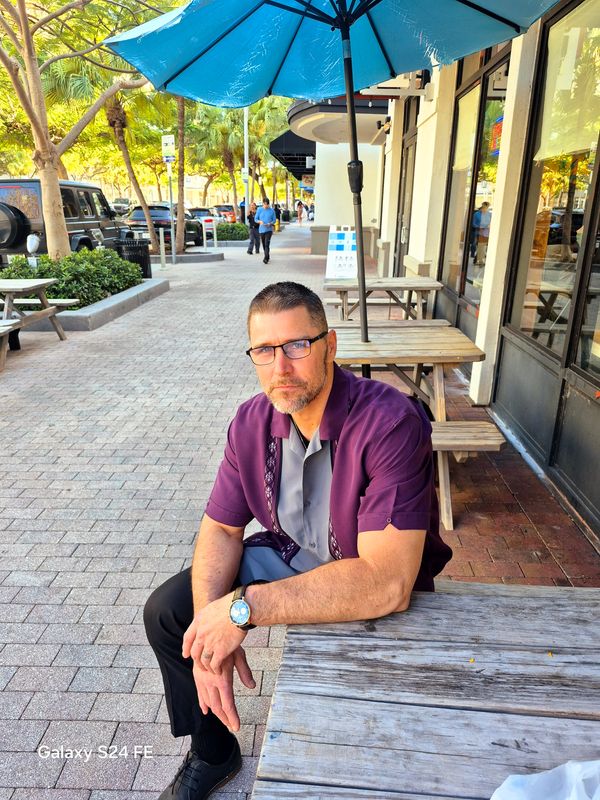 Robert Potvin Needs a House, $1,200/mo Max on iROOMit