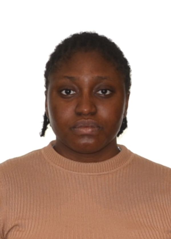 simisola abdul Needs an Apartment, $800/mo Max on iROOMit