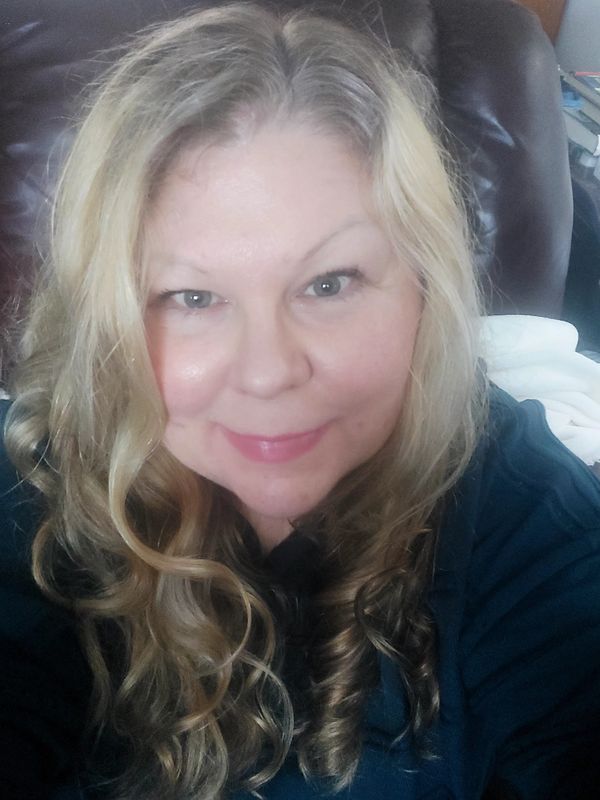 Lenetta Bean Needs a House, $800/mo Max on iROOMit