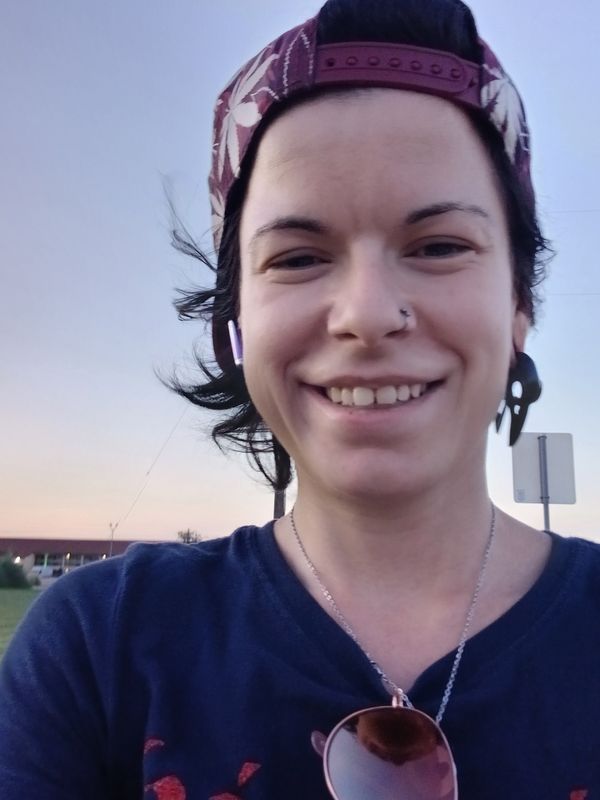 Natashia Jones Needs a Place, $600/mo Max on iROOMit