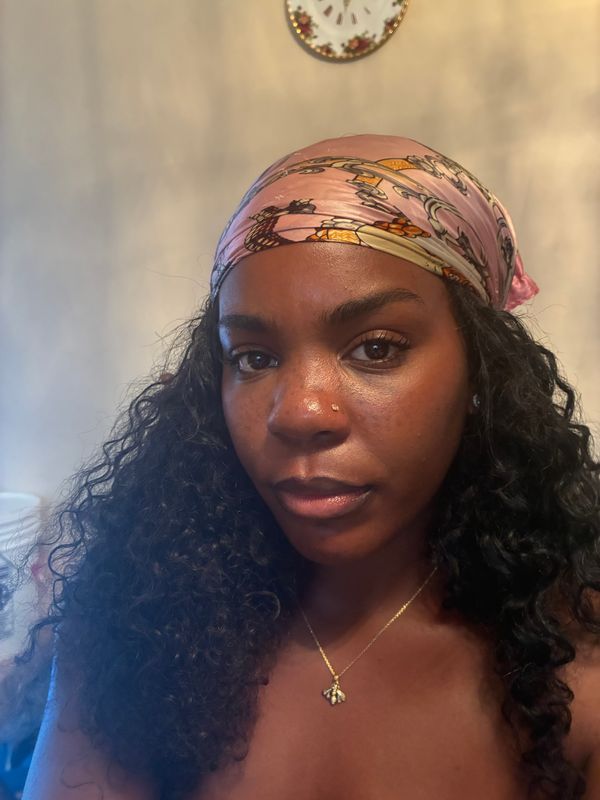 Baylea Needs a Room, $1,000/mo Max on iROOMit