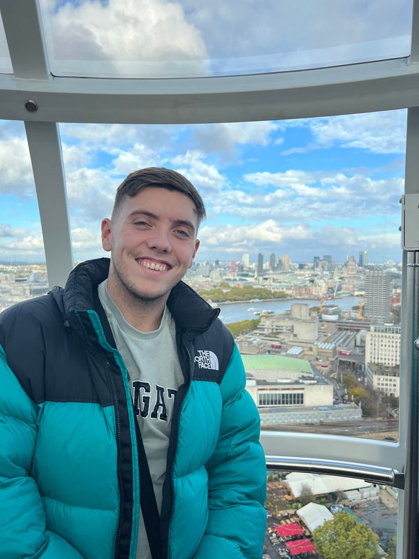 Thomas Mcshane Needs a House, $800/mo Max on iROOMit