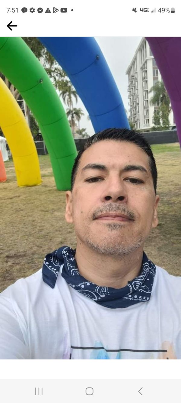 Nicholas Needs an Apartment, $1,150/mo Max on iROOMit