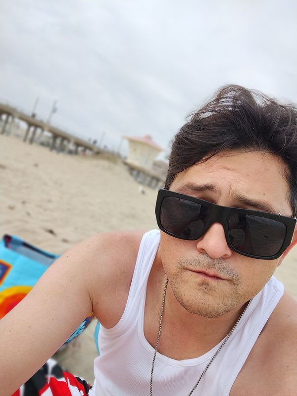 Mario Needs a House, $900/mo Max on iROOMit